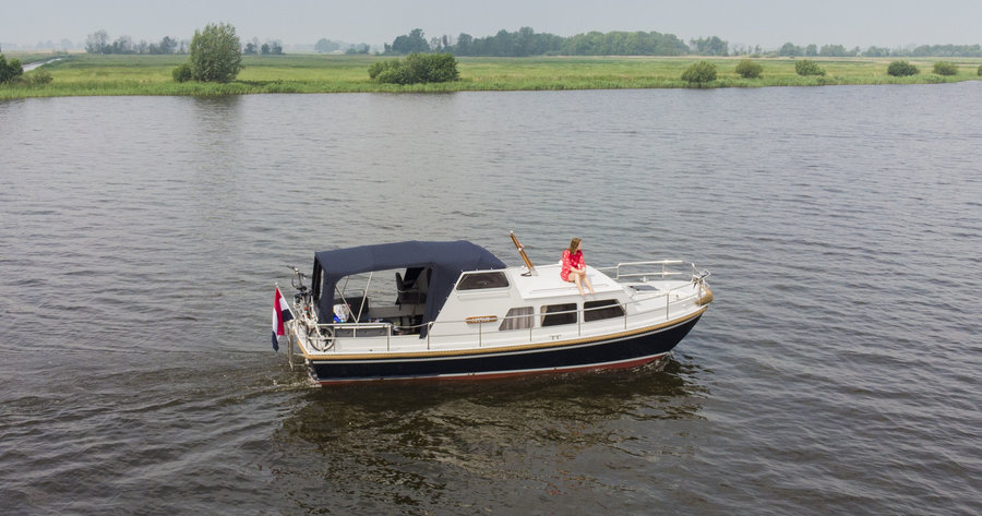 Motorboot 'Doerak 850 OK 'Marije'' huren in Friesland | De Schiffart ...