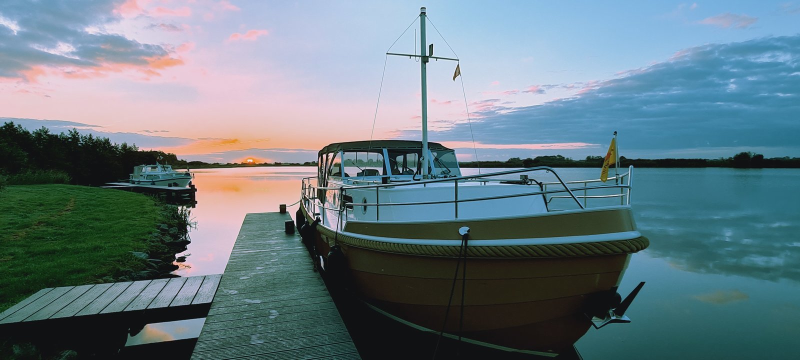 Motorboot 'Schiffart vlet Joanna ' huren in Friesland | De Schiffart ...